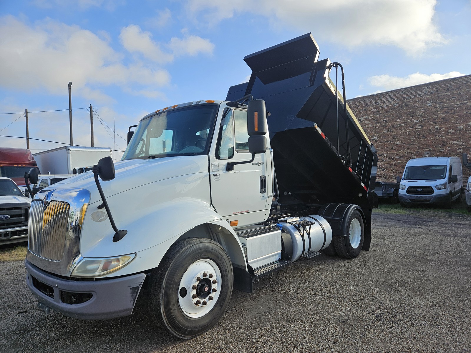Index of /mediumdutytrucksOver/images/